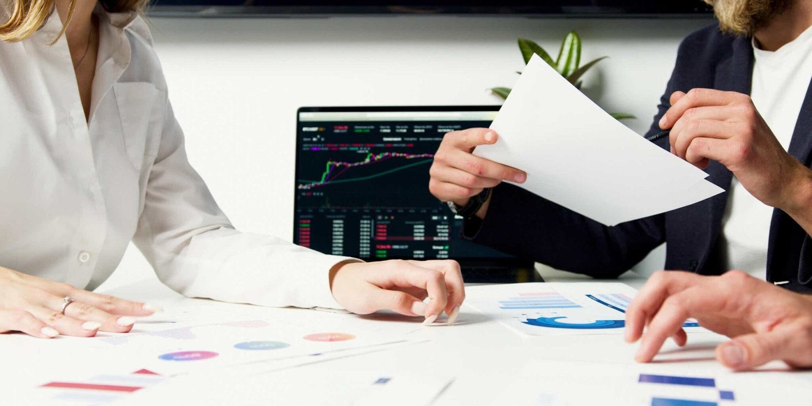 How To Hire A Reliable Digital Marketing Professional For Your Business ...